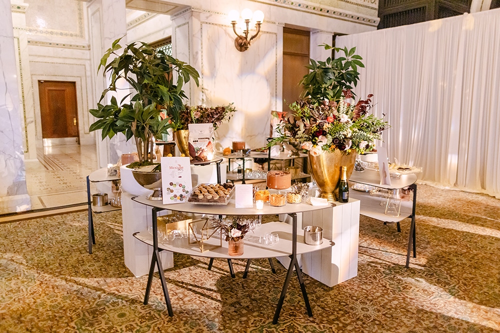 Modulite® 2 level Kit, Black Marble 2 Qtr Round Table Top, Stainless ...