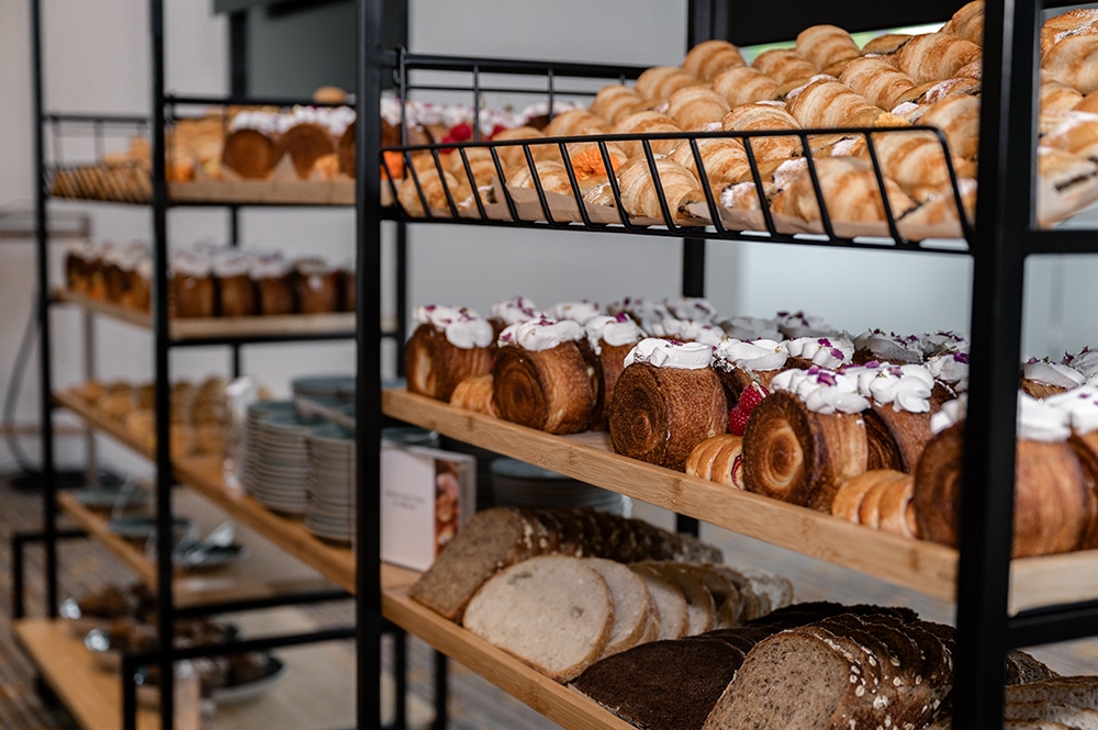 Modulite® Cart Frame w/bamboo base and 4 rotating wheels- MC-Base - Rosseto